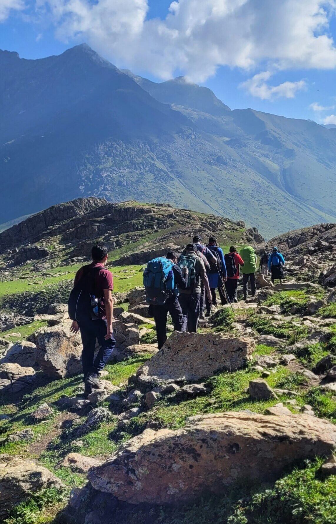 How to Reach Tarsar Marsar Trek?